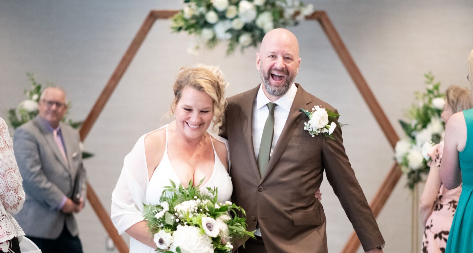 Pop-Up Wedding vs. Traditional Wedding - The GrandWay